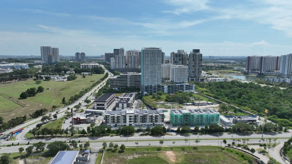 Construction Progress of edusphere @ Cyberjaya (5 NOVEMBER 2024) – HCK ...